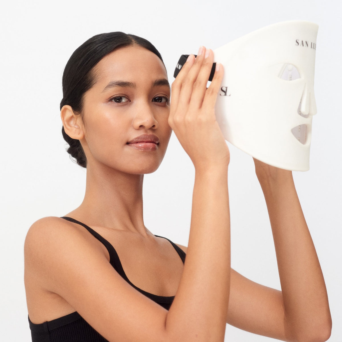 Advanced LED Light Therapy Facial Mask | SAN LUEUR